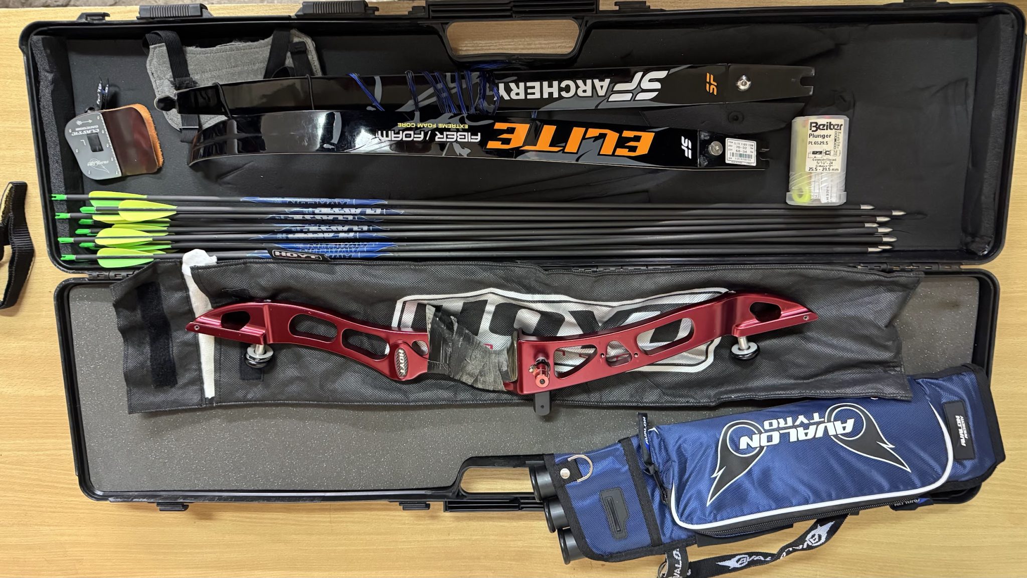 Rekursīvā loka komplekts - Loka šaušanas sporta klubs " AiM Archery"